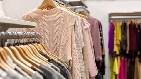 Universal Script 📌 | Roclothes with extra features — Roblox Scripts | ScriptBlox